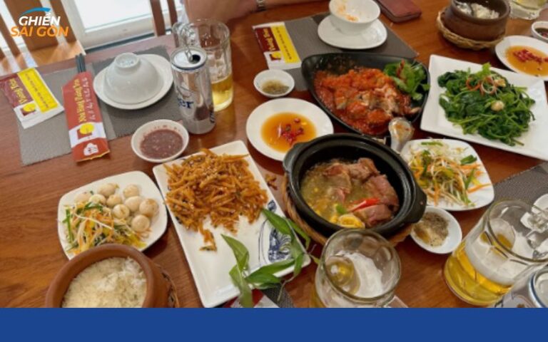 Review quán cơm niêu Vuông Tròn - Ăn một lần là nhớ cả đời - Ghiền Sài Gòn